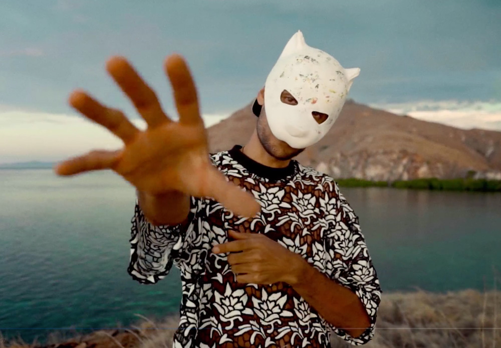 Cro ist uns immer einen Schritt voraus - DIFFUS