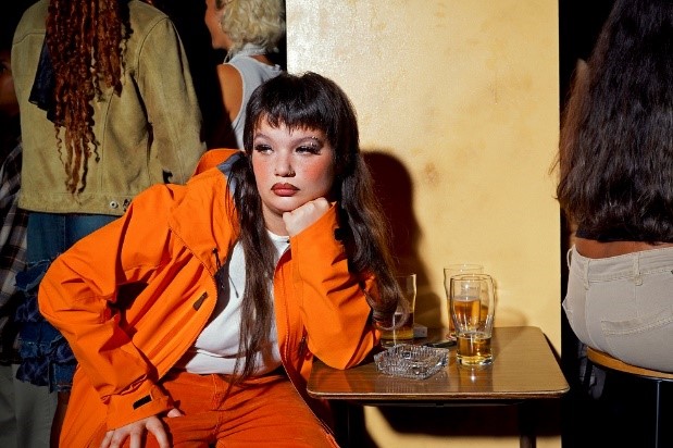 Empfehlung des Tages: Lola Young – Wish You Were Dead - DIFFUS