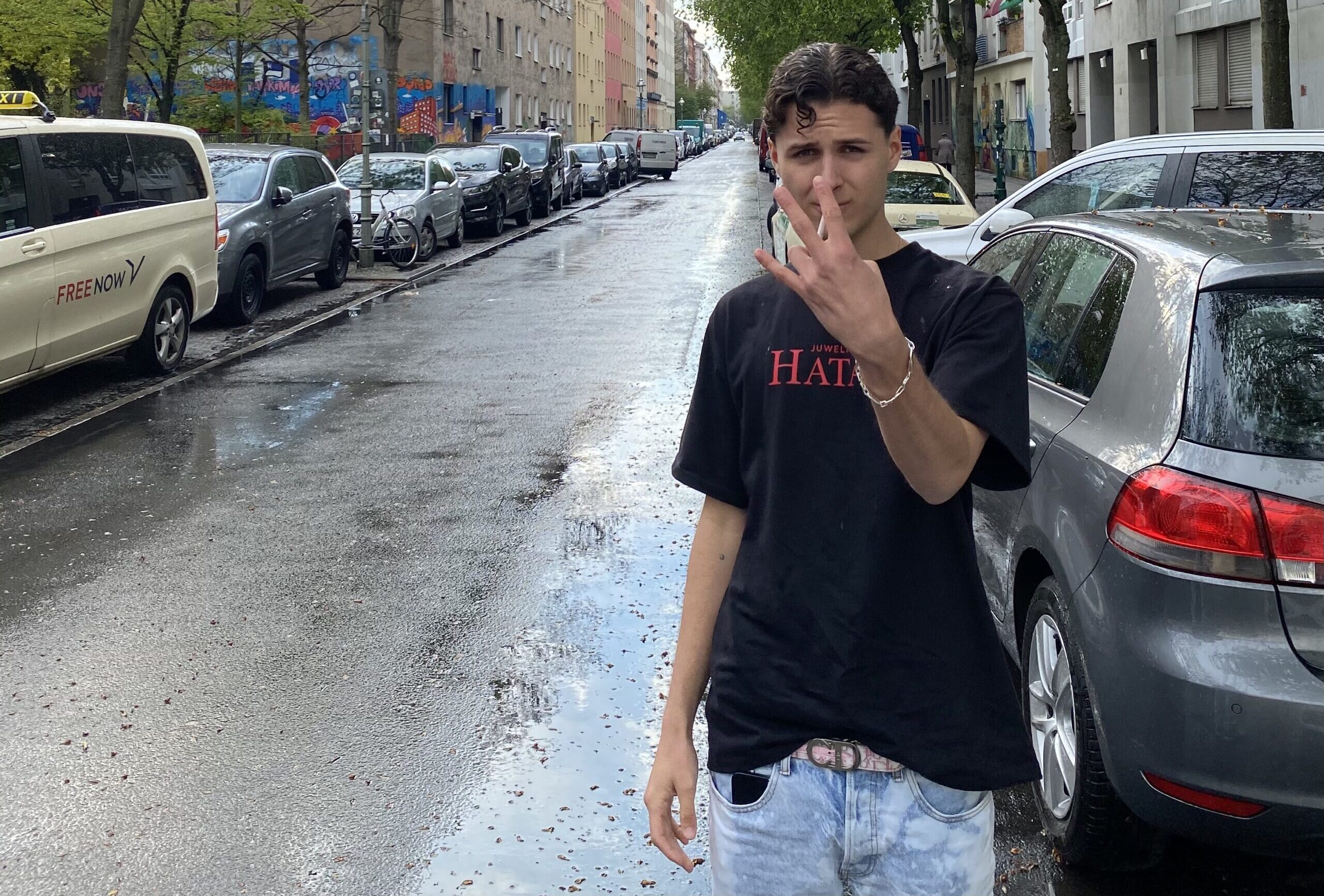 Mit „Sommergewitter“ versorgt uns Pashanim mit den passenden Vibes für ...