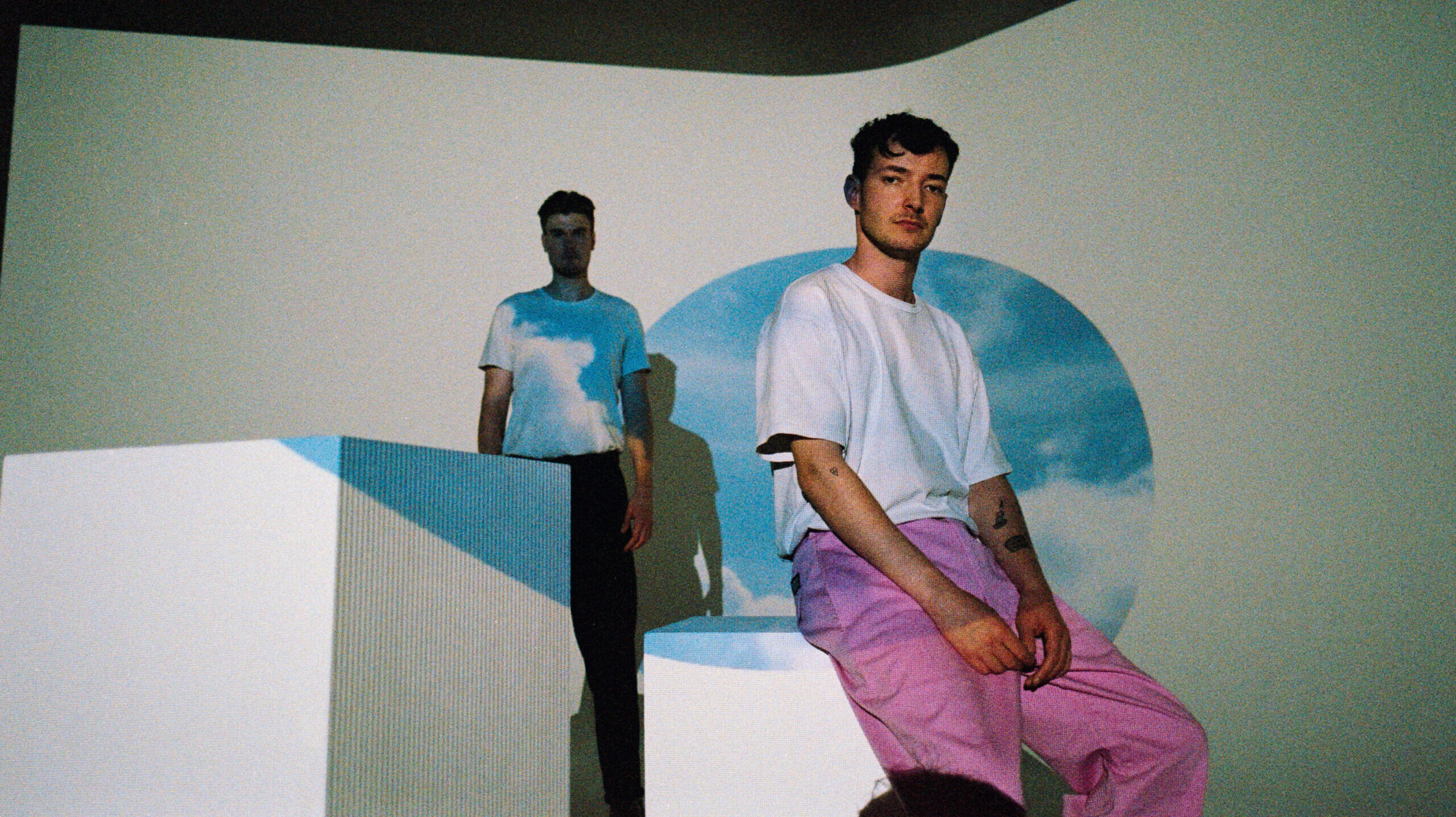 Das Indie-Duo Raum27 will mit seinem Debütalbum „Anfangen Anzufangen ...